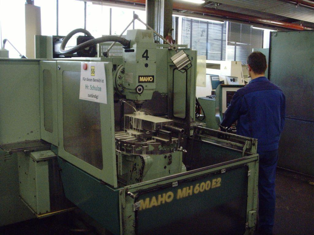 Artikel: MAHO MH 600 E 2 CNC Werkzeugfräsmaschine - MHS Maschinenhandel ...